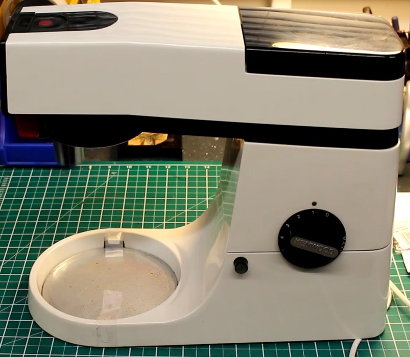 Kenwood Chef A901 -a fishy story! – Fix It Workshop